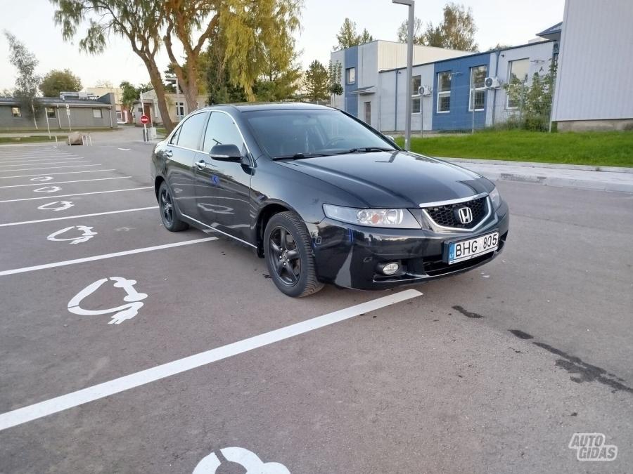 Honda Accord 2005 Šauļi, ar dzinēja tilpumu 2.00 L un nobraukumu 246 tūkst. km par 800 €, foto 1 vietnē AUTOMOTO.COM.LV