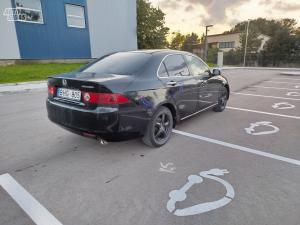 Honda Accord 2005 Šauļi, ar dzinēja tilpumu 2.00 L un nobraukumu 246 tūkst. km par 800 €, foto 3 vietnē AUTOMOTO.COM.LV