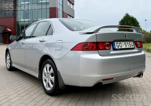 Honda Accord 2007 Rīga, ar dzinēja tilpumu 2.00 L un nobraukumu 234 tūkst. km par 1850 €, foto 3 vietnē AUTOMOTO.COM.LV
