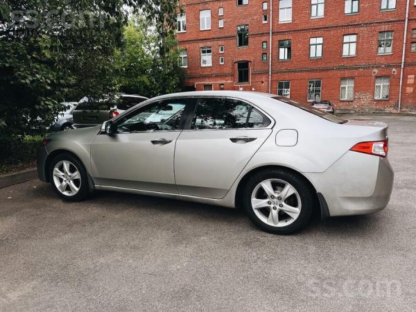 Honda Accord 2008 Rīga, ar dzinēja tilpumu 2.00 L un nobraukumu 135 tūkst. km par 4900 €, foto 4 vietnē AUTOMOTO.COM.LV