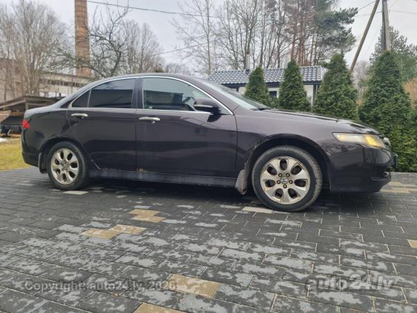 Honda Accord 2008 Kohtla-Jerve, ar dzinēja tilpumu 2.00 L un nobraukumu 320 tūkst. km par 1000 €, foto 2 vietnē AUTOMOTO.COM.LV