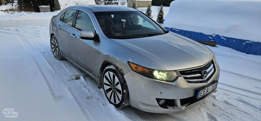 Honda Accord 2008 in Mazeikiai, with an engine capacity of 2.40 L and mileage of 300 thousand km for 1100 €, photo 2 on AUTOMOTO.COM.LV