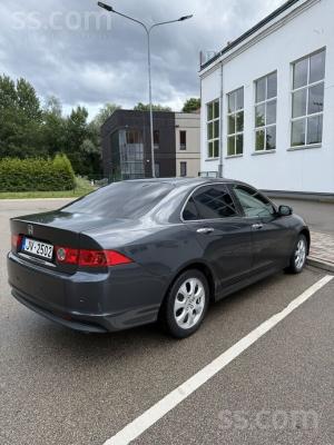 Honda Accord 2008 Rīga, ar dzinēja tilpumu 2.20 L un nobraukumu 318 tūkst. km par 2000 €, foto  vietnē AUTOMOTO.COM.LV