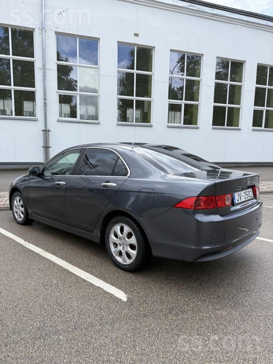Honda Accord 2008 Rīga, ar dzinēja tilpumu 2.20 L un nobraukumu 318 tūkst. km par 2000 €, foto 5 vietnē AUTOMOTO.COM.LV