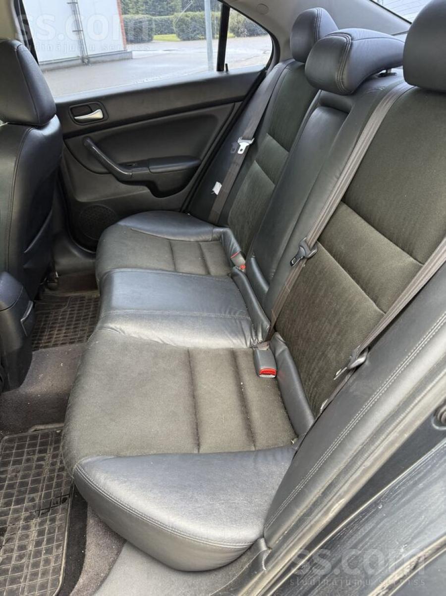Honda Accord 2008 Rīga, ar dzinēja tilpumu 2.20 L un nobraukumu 318 tūkst. km par 2000 €, foto 9 vietnē AUTOMOTO.COM.LV