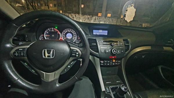 Honda Accord 2008 Kauņa, ar dzinēja tilpumu 2.20 L un nobraukumu 317 tūkst. km par 2300 €, foto 6 vietnē AUTOMOTO.COM.LV