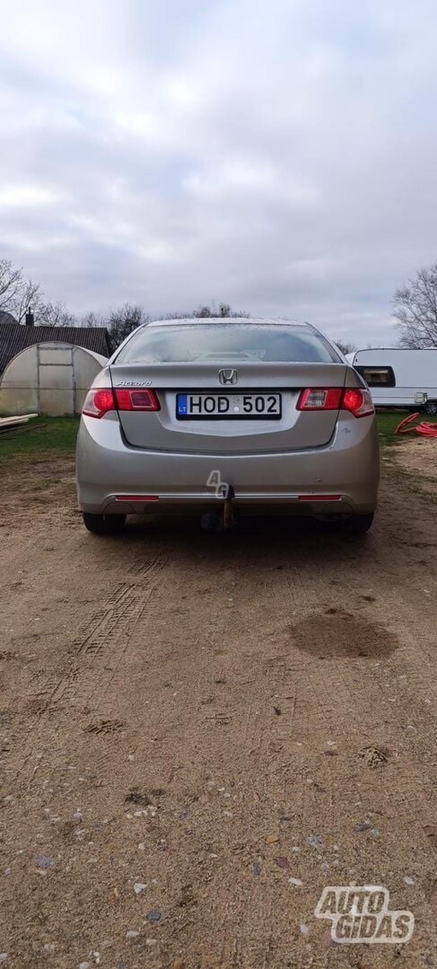Honda Accord 2009 in Alytus, with an engine capacity of 2.20 L and mileage of 254 thousand km for 1900 €, photo 3 on AUTOMOTO.COM.LV