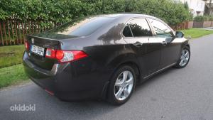 Honda Accord 2009 in Tallinn, with an engine capacity of 0.00 L and mileage of 299 thousand km for 6790 €, photo 4 on AUTOMOTO.COM.LV