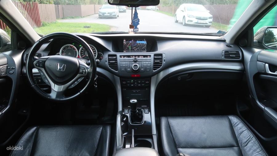 Honda Accord 2009 in Tallinn, with an engine capacity of 0.00 L and mileage of 299 thousand km for 6790 €, photo 28 on AUTOMOTO.COM.LV