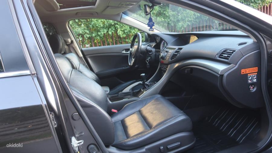 Honda Accord 2009 in Tallinn, with an engine capacity of 0.00 L and mileage of 299 thousand km for 6790 €, photo 30 on AUTOMOTO.COM.LV