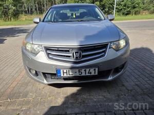 Honda Accord 2010 Rīga, ar dzinēja tilpumu 2.40 L un nobraukumu 207 tūkst. km par 1800 €, foto 5 vietnē AUTOMOTO.COM.LV
