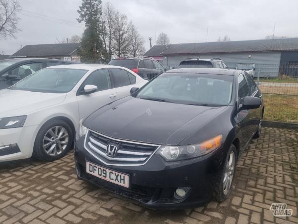 Honda Accord 2010 Tauragė, ar dzinēja tilpumu 2.20 L un nobraukumu 200 tūkst. km par 1550 €, foto 4 vietnē AUTOMOTO.COM.LV