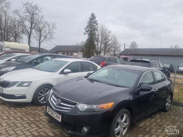 Honda Accord 2010 Tauragė, ar dzinēja tilpumu 2.20 L un nobraukumu 200 tūkst. km par 1550 €, foto 5 vietnē AUTOMOTO.COM.LV
