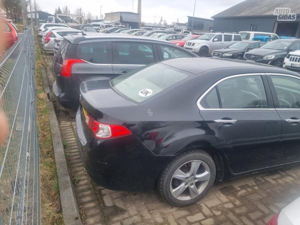 Honda Accord 2010 Tauragė, ar dzinēja tilpumu 2.20 L un nobraukumu 200 tūkst. km par 1550 €, foto 9 vietnē AUTOMOTO.COM.LV