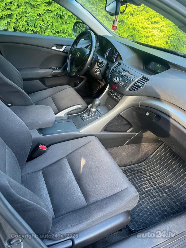 Honda Accord 2010 Tallina, ar dzinēja tilpumu 2.20 L un nobraukumu 202 tūkst. km par 4390 €, foto 8 vietnē AUTOMOTO.COM.LV
