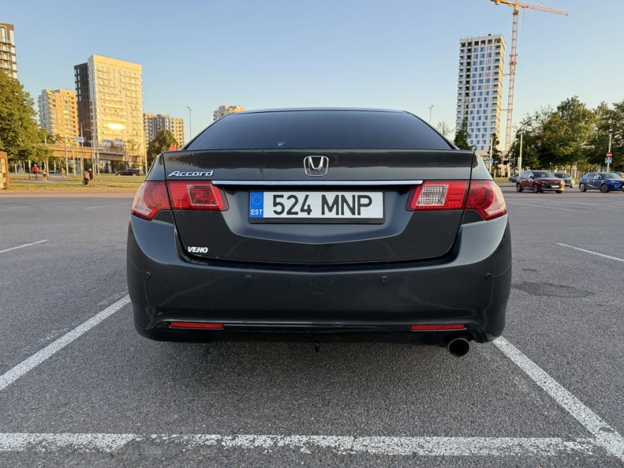 Honda Accord 2011 in Tallinn, with an engine capacity of 2.00 L and mileage of 234 thousand km for 4900 €, photo 21 on AUTOMOTO.COM.LV