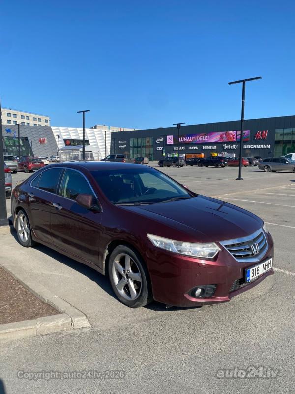 Honda Accord 2012 Tallina, ar dzinēja tilpumu 2.00 L un nobraukumu 184 tūkst. km par 6900 €, foto 1 vietnē AUTOMOTO.COM.LV