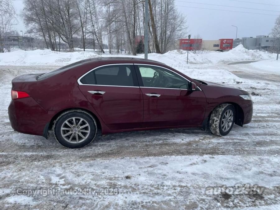Honda Accord 2014 Tallina, ar dzinēja tilpumu 2.00 L un nobraukumu 0 tūkst. km par 7100 €, foto 4 vietnē AUTOMOTO.COM.LV