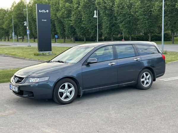 Honda Accord 2004 Narva, ar dzinēja tilpumu 2.00 L un nobraukumu 390 tūkst. km par 999 €, foto 1 vietnē AUTOMOTO.COM.LV