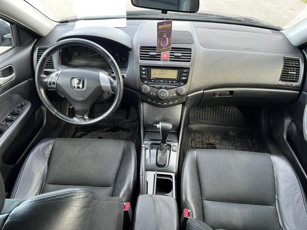Honda Accord 2004 Narva, ar dzinēja tilpumu 2.00 L un nobraukumu 390 tūkst. km par 999 €, foto 9 vietnē AUTOMOTO.COM.LV