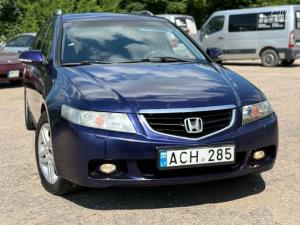 Honda Accord 2004 in Silute, with an engine capacity of 2.40 L and mileage of 400 thousand km for 1100 €, photo 8 on AUTOMOTO.COM.LV