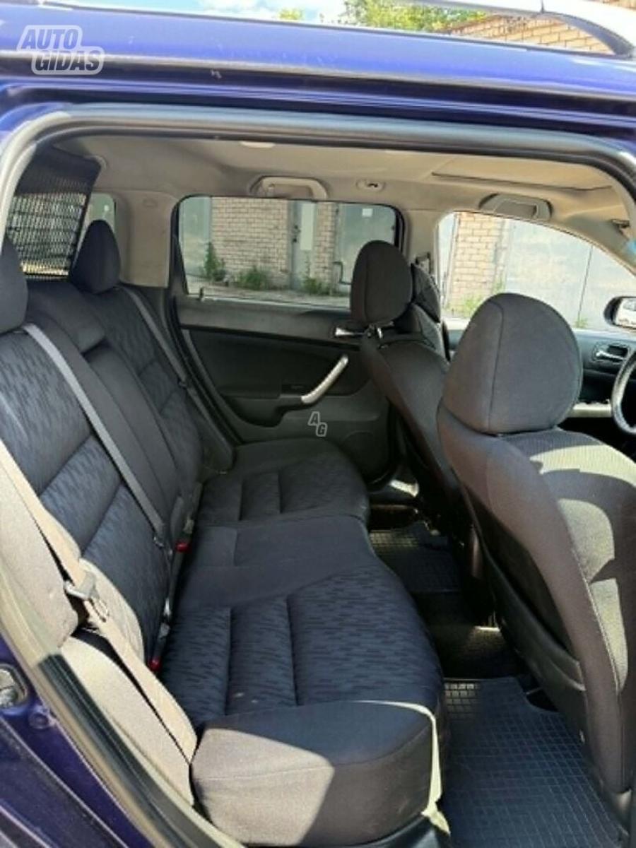 Honda Accord 2004 in Silute, with an engine capacity of 2.40 L and mileage of 400 thousand km for 1100 €, photo 11 on AUTOMOTO.COM.LV