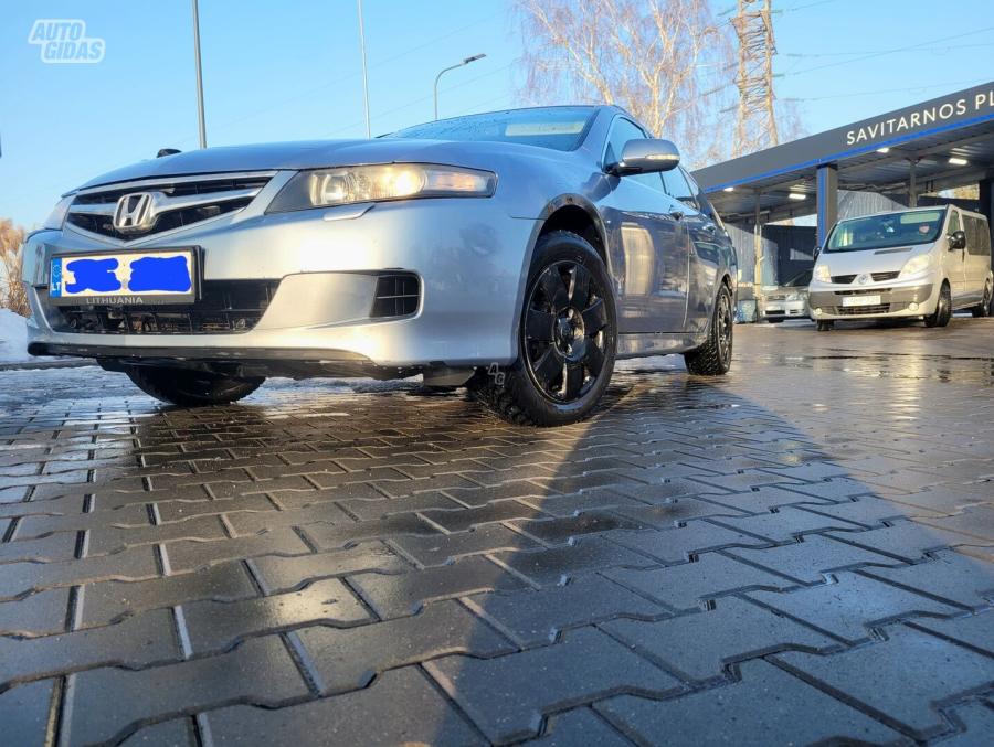 Honda Accord 2006 Viļņa, ar dzinēja tilpumu 2.20 L un nobraukumu 323 tūkst. km par 850 €, foto 2 vietnē AUTOMOTO.COM.LV