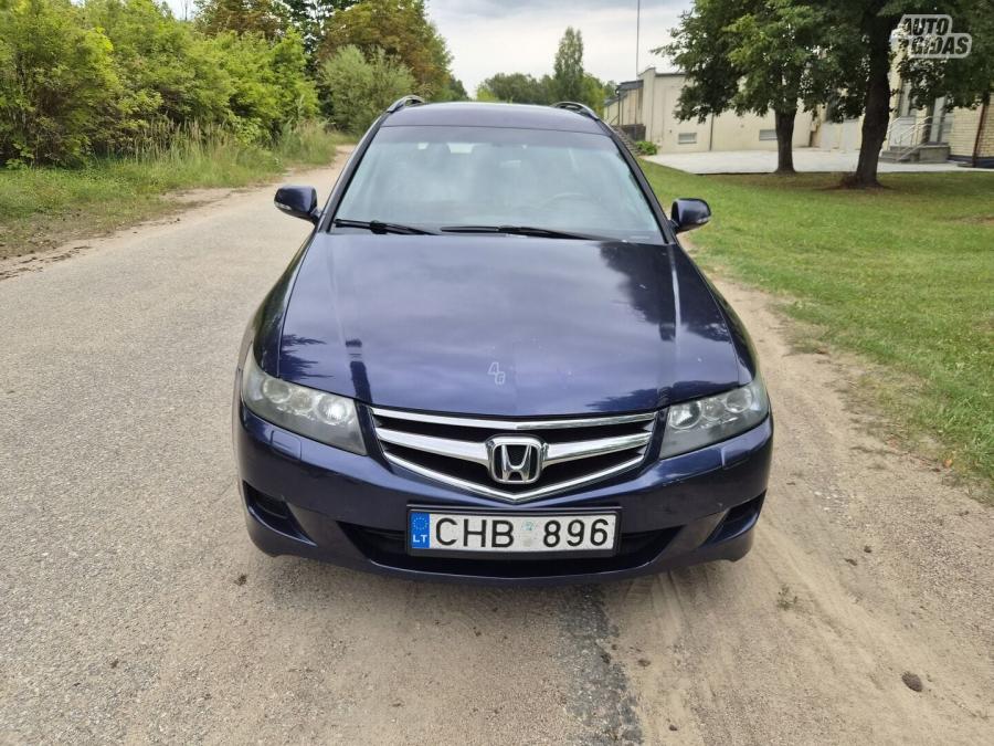 Honda Accord 2007 in Trakai, with an engine capacity of 2.20 L and mileage of 334 thousand km for 1500 €, photo 5 on AUTOMOTO.COM.LV
