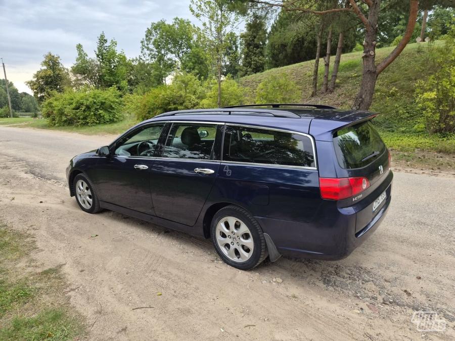 Honda Accord 2007 in Trakai, with an engine capacity of 2.20 L and mileage of 334 thousand km for 1500 €, photo 6 on AUTOMOTO.COM.LV