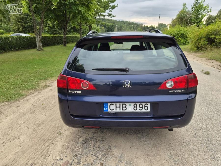Honda Accord 2007 in Trakai, with an engine capacity of 2.20 L and mileage of 334 thousand km for 1500 €, photo 7 on AUTOMOTO.COM.LV