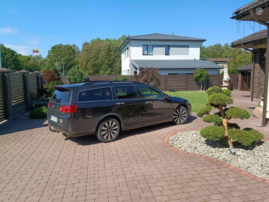 Honda Accord 2007 in Vilnius, with an engine capacity of 2.00 L and mileage of 244 thousand km for 3200 €, photo 4 on AUTOMOTO.COM.LV