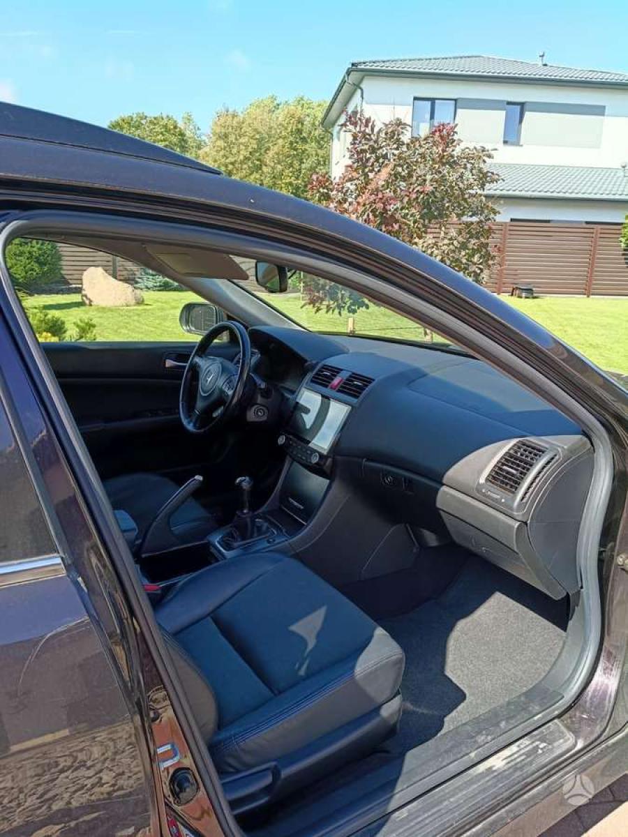Honda Accord 2007 in Vilnius, with an engine capacity of 2.00 L and mileage of 244 thousand km for 3200 €, photo 5 on AUTOMOTO.COM.LV