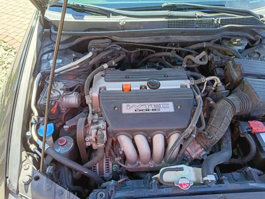 Honda Accord 2007 in Vilnius, with an engine capacity of 2.00 L and mileage of 244 thousand km for 3200 €, photo 13 on AUTOMOTO.COM.LV
