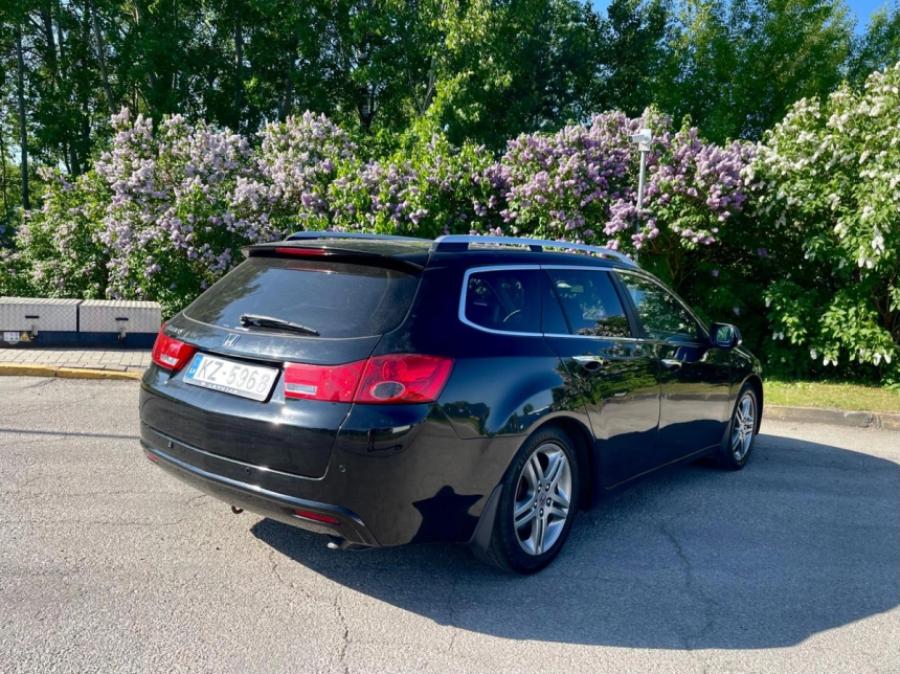 Honda Accord 2008 in Riga, with an engine capacity of 2.20 L and mileage of 0 thousand km for 5500 €, photo 6 on AUTOMOTO.COM.LV