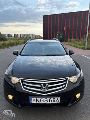 Honda Accord 2009 Viļņa, ar dzinēja tilpumu 2.20 L un nobraukumu 280 tūkst. km par 1900 €, foto 3 vietnē AUTOMOTO.COM.LV
