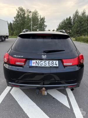 Honda Accord 2009 Viļņa, ar dzinēja tilpumu 2.20 L un nobraukumu 280 tūkst. km par 1900 €, foto 9 vietnē AUTOMOTO.COM.LV