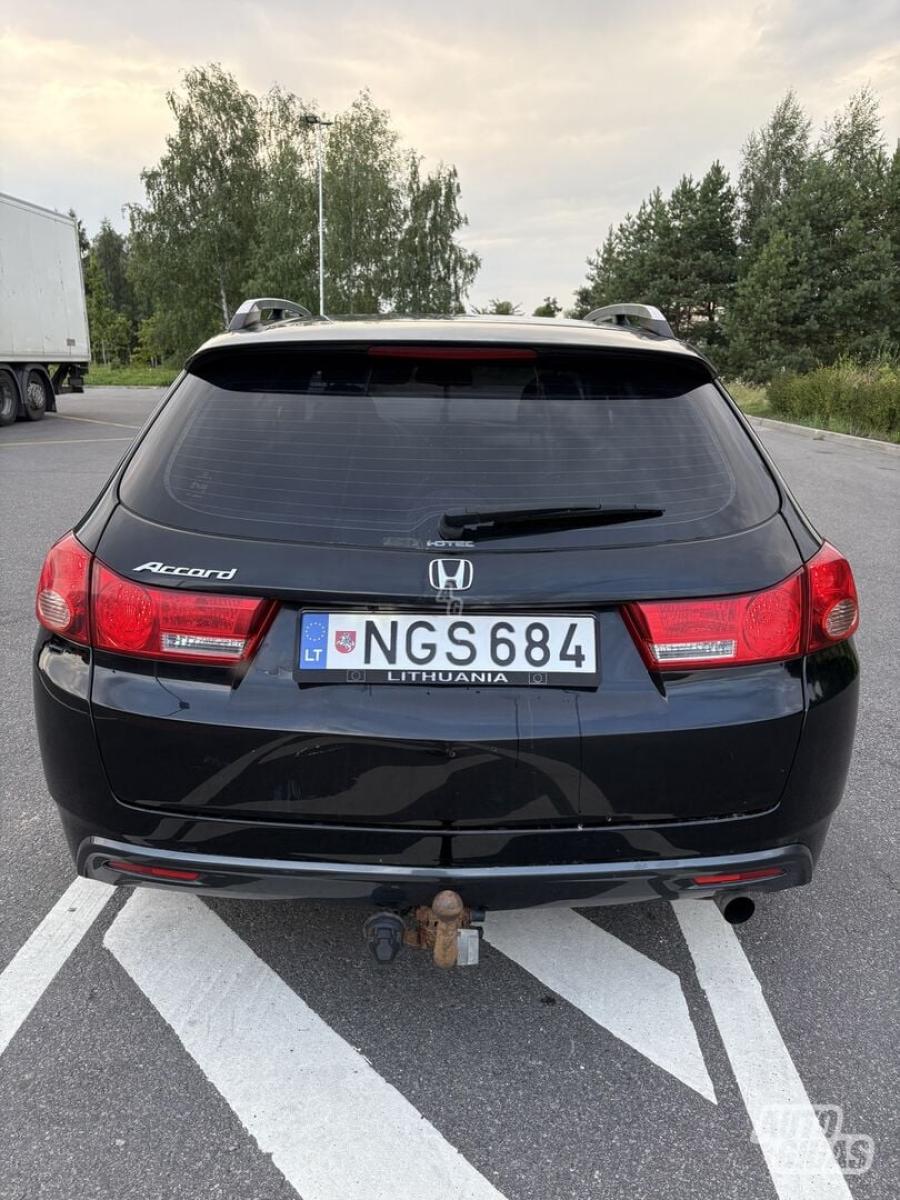 Honda Accord 2009 Viļņa, ar dzinēja tilpumu 2.20 L un nobraukumu 280 tūkst. km par 1900 €, foto 9 vietnē AUTOMOTO.COM.LV
