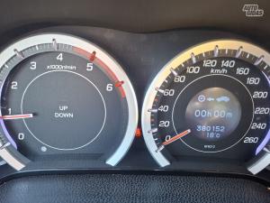 Honda Accord 2011 in Vilnius, with an engine capacity of 2.20 L and mileage of 380 thousand km for 2000 €, photo 7 on AUTOMOTO.COM.LV