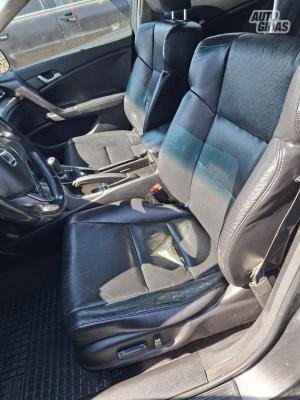 Honda Accord 2011 in Vilnius, with an engine capacity of 2.20 L and mileage of 380 thousand km for 2000 €, photo 19 on AUTOMOTO.COM.LV