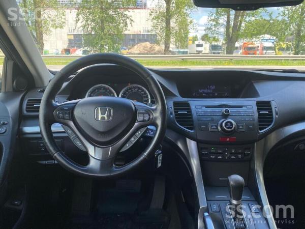 Honda Accord 2012 Rīga, ar dzinēja tilpumu 2.20 L un nobraukumu 334 tūkst. km par 3800 €, foto 6 vietnē AUTOMOTO.COM.LV