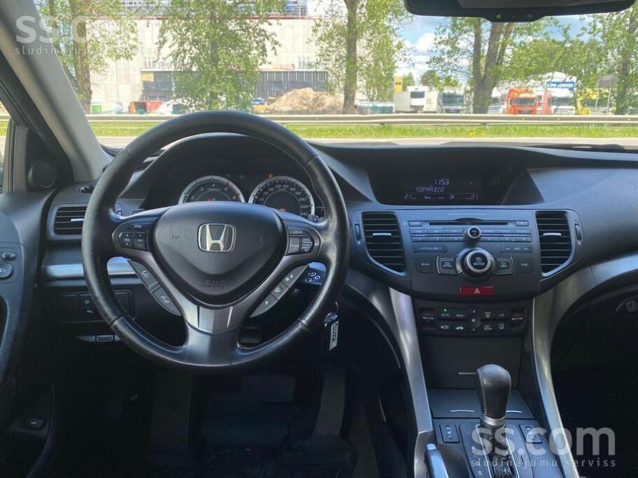 Honda Accord 2012 in Riga, with an engine capacity of 2.20 L and mileage of 334 thousand km for 3800 €, photo 7 on AUTOMOTO.COM.LV
