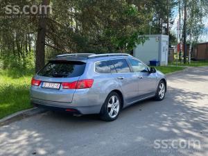 Honda Accord 2012 in Riga, with an engine capacity of 2.20 L and mileage of 334 thousand km for 3800 €, photo 8 on AUTOMOTO.COM.LV