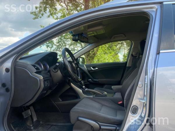 Honda Accord 2012 Rīga, ar dzinēja tilpumu 2.20 L un nobraukumu 334 tūkst. km par 3800 €, foto 8 vietnē AUTOMOTO.COM.LV