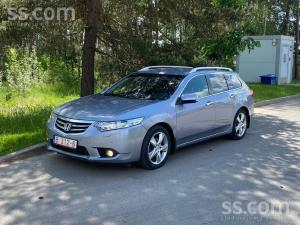 Honda Accord 2012 in Riga, with an engine capacity of 2.20 L and mileage of 334 thousand km for 3800 €, photo 13 on AUTOMOTO.COM.LV