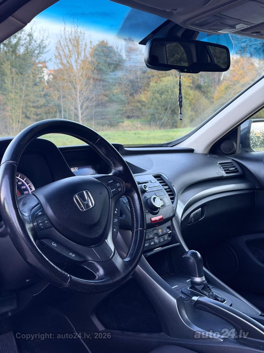 Honda Accord 2013 Tallina, ar dzinēja tilpumu 2.00 L un nobraukumu 134 tūkst. km par 7500 €, foto 5 vietnē AUTOMOTO.COM.LV