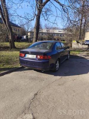 Violet Honda Accord 2004 in Riga, with an engine capacity of 2.00 L and mileage of 304 thousand km for 550 €, photo  on AUTOMOTO.COM.LV