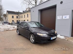 Violets Honda Accord 2006 Sillamē, ar dzinēja tilpumu 2.00 L un nobraukumu 220 tūkst. km par 2500 €, foto 2 vietnē AUTOMOTO.COM.LV