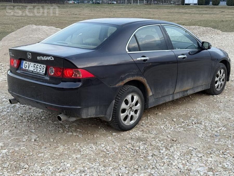 Violets Honda Accord 2006 Rīga, ar dzinēja tilpumu 2.40 L un nobraukumu 325 tūkst. km par 599 €, foto 4 vietnē AUTOMOTO.COM.LV