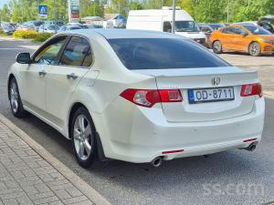 Balts Honda Accord 2008 Rīga, ar dzinēja tilpumu 2.40 L un nobraukumu 0 tūkst. km par 1650 €, foto 6 vietnē AUTOMOTO.COM.LV