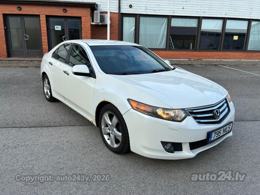 Balts Honda Accord 2008 Pērnava, ar dzinēja tilpumu 2.00 L un nobraukumu 254 tūkst. km par 2200 €, foto 1 vietnē AUTOMOTO.COM.LV